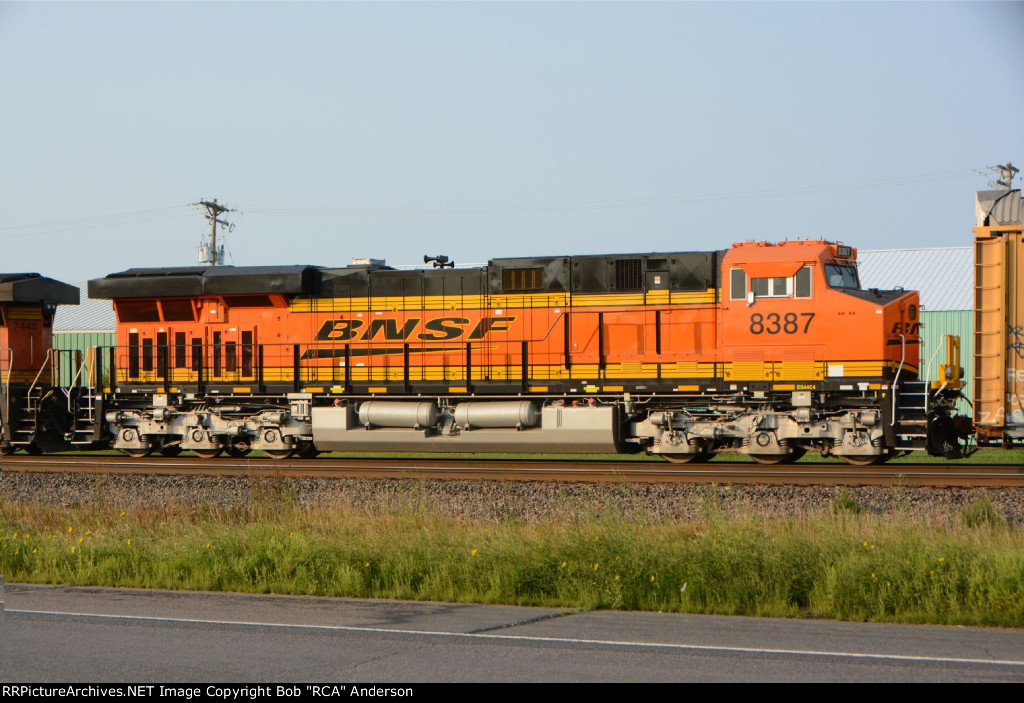 BNSF 8387